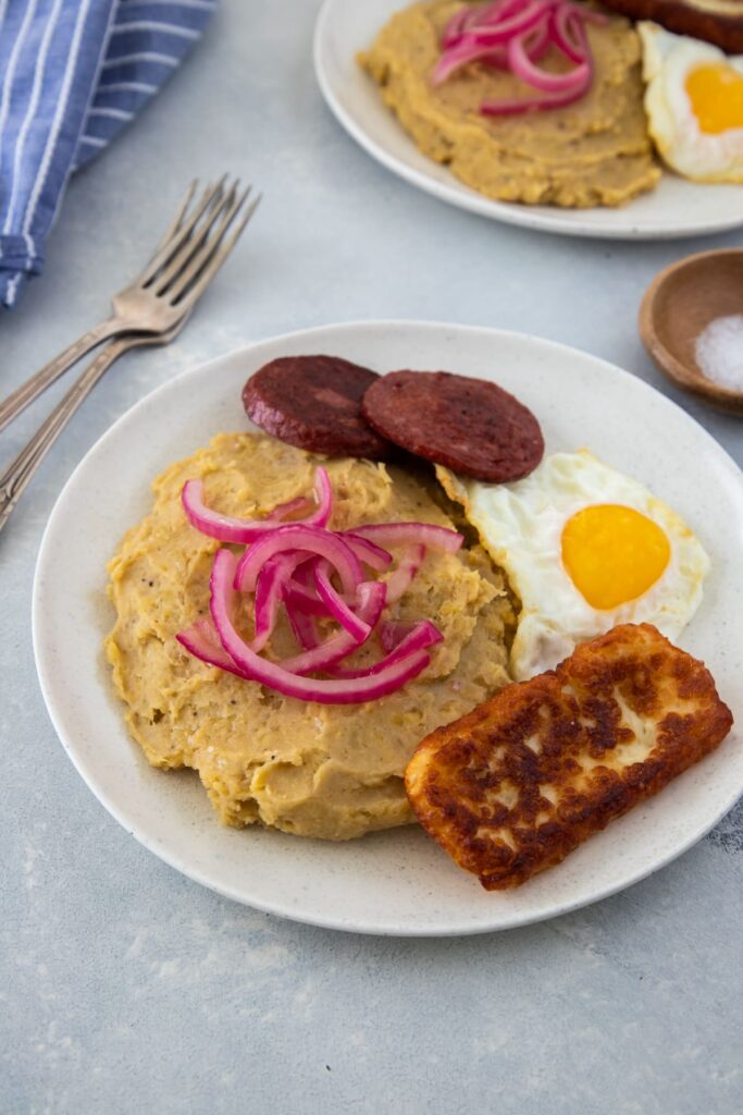 Mangu (puré de plátano dominicano) - Cocina Facil